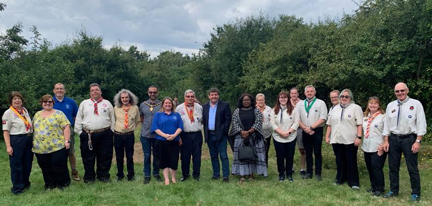 Stephen Metcalfe MP meets with Pitsea and Vange Scouts - Essex-TV